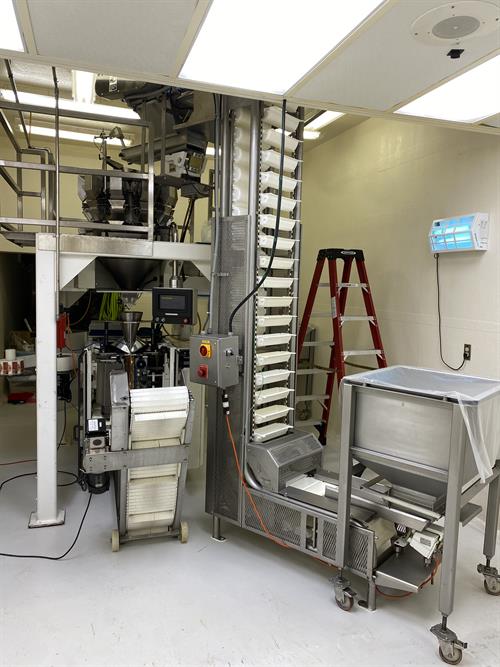 Hayssen Ultima Bagger with Yamato 10-Head Scale | Processing ...